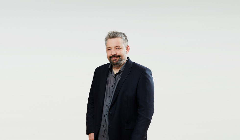Daniel Siegl: „Die Leidtragenden fehlender SysML v2 Konformität werden ... Daniel Siegl: „Die Leidtragenden fehlender SysML v2 Konformität werden ...